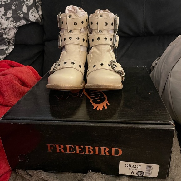 Freebird by Steven | Shoes | Freebird Beige Grace Size 6 | Poshmark